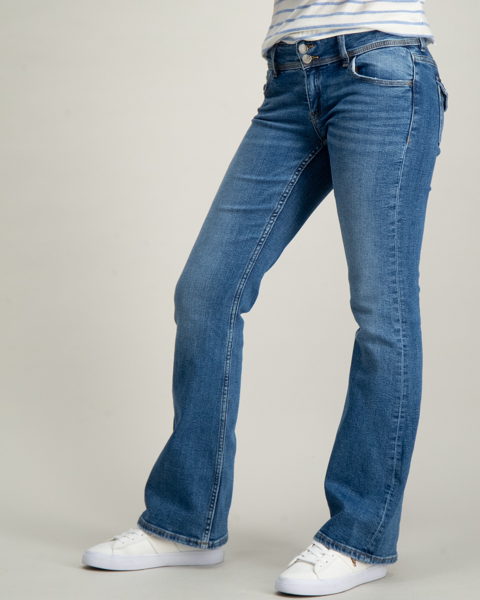 Gina Tricot Young Blå Flare pocket jeans för Tjej | Kids Brand Store